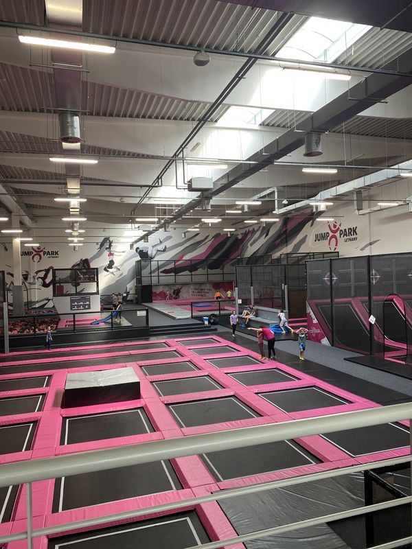 JumpPark Letňany (Praha, Letňany) • Firmy.cz