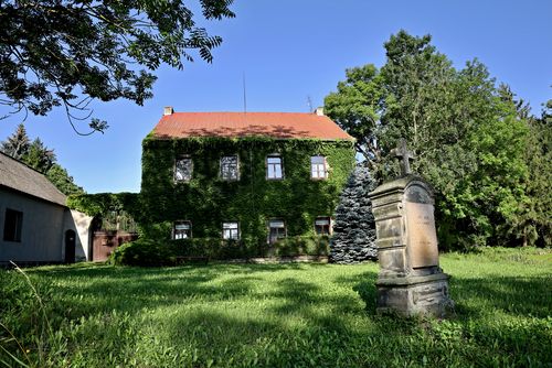 Fotogalerie • Tachlovice (Obec) • Mapy.cz