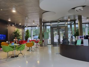 Fakultní nemocnice Bulovka, Protonové centrum (Nemocniční pavilon ...