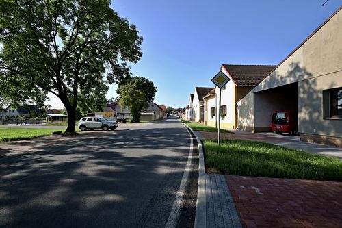 Fotogalerie • Tachlovice (Obec) • Mapy.cz